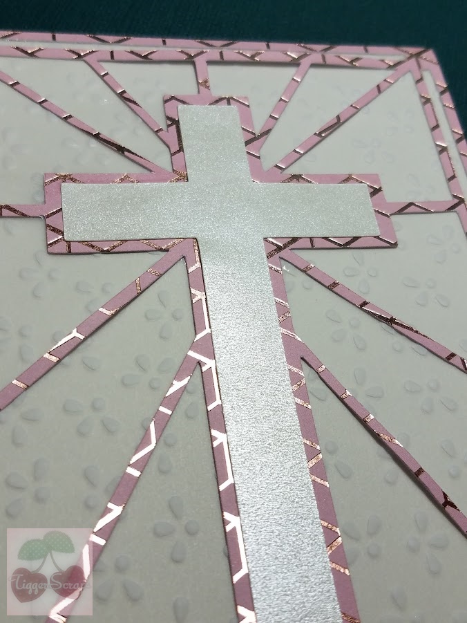 Tiggerscraps: Cross overlay card