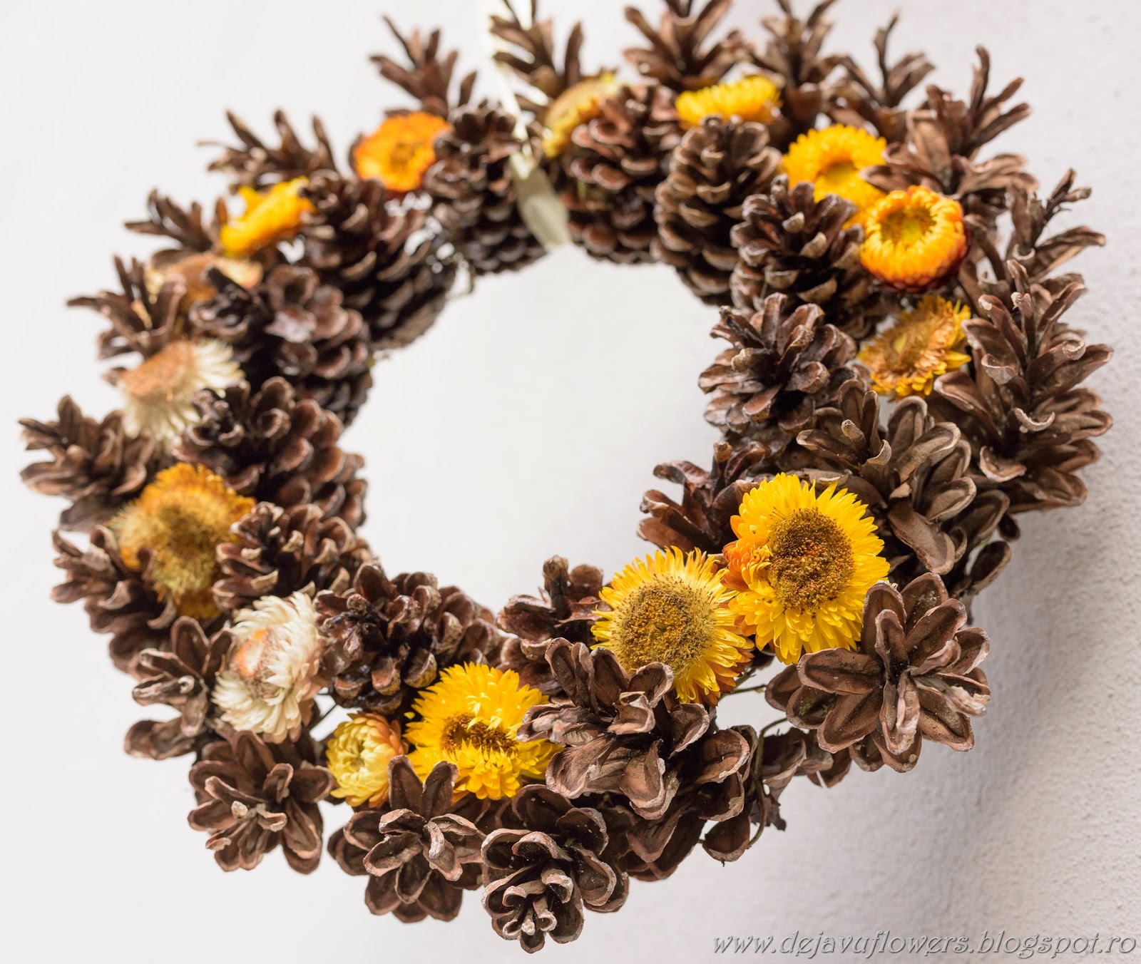 DejavuFlowers: Coronite