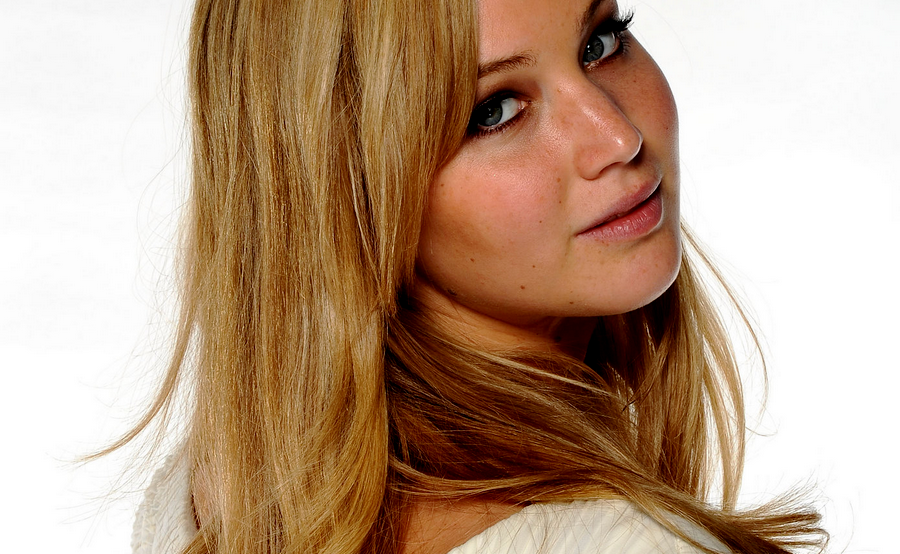 Jennifer Lawrence Fansite: Jennifer's Favorite Books!
