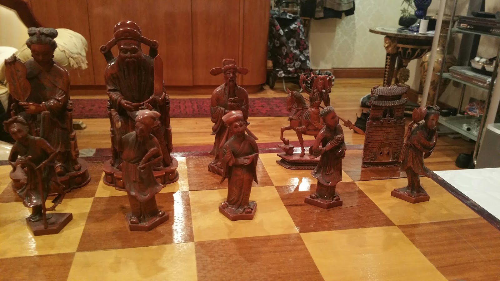 Antiques Blogger: Vintage real white & tea stained ivory chess set, 30 ...