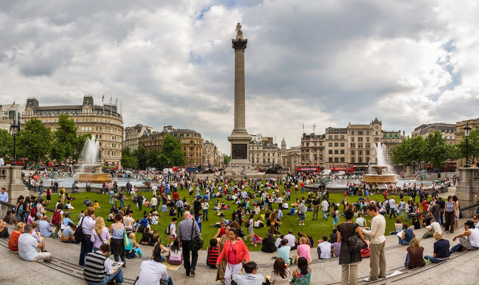 Trafalgar Square, London - Travel Guide