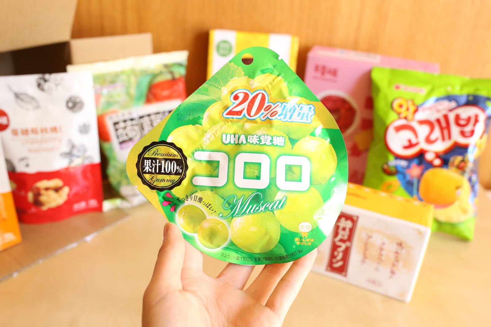 Japanese Foodie: SNACKOO (LOVE BOX) REVIEW