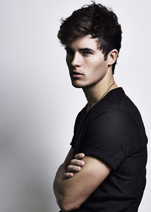 Ampliando Horizontes: Personagem 2: Patch Cipriano - Hush Hush