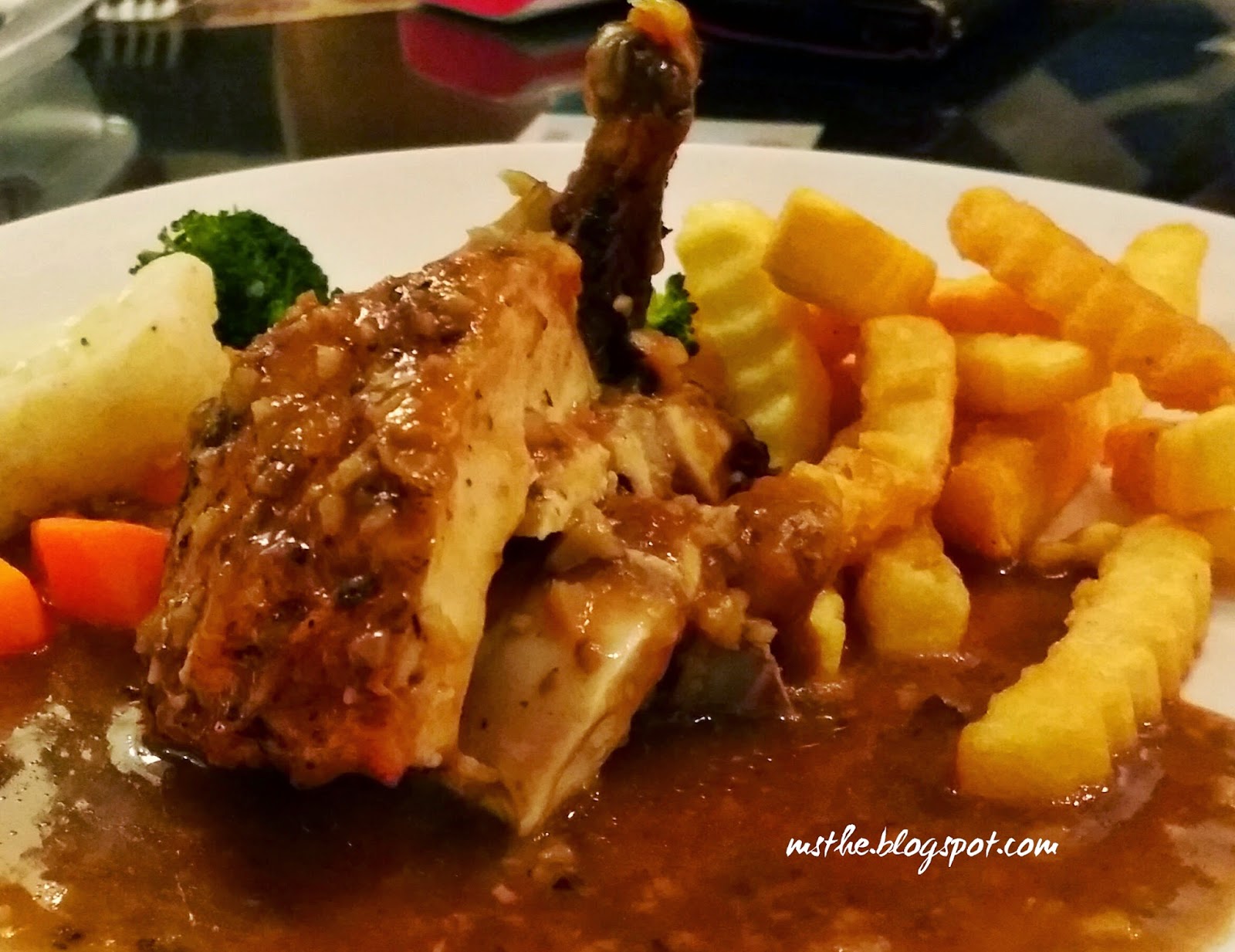 薇の心房園地 : 槟城美食: 创意主题咖啡厅~ Money Houz