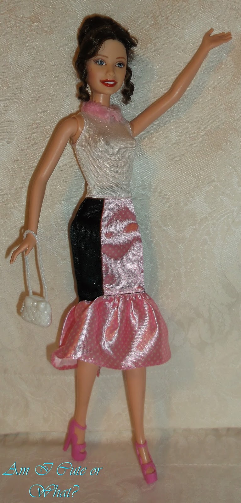 A Focus on the Cute: Barbie Fashion pack 1 review