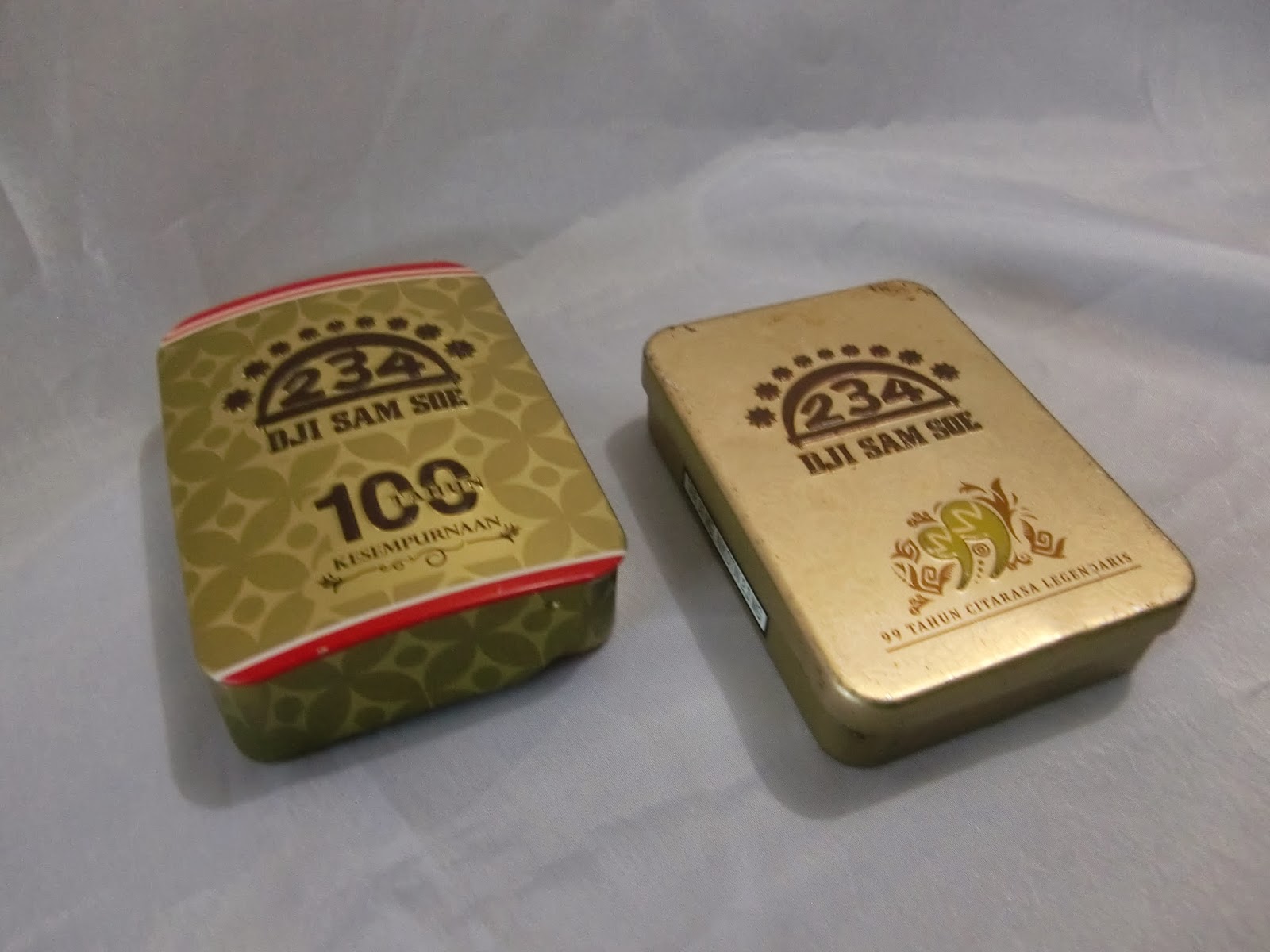 CILEGON ANTIK: Kaleng Rokok Ulang tahun Dji Sam Soe