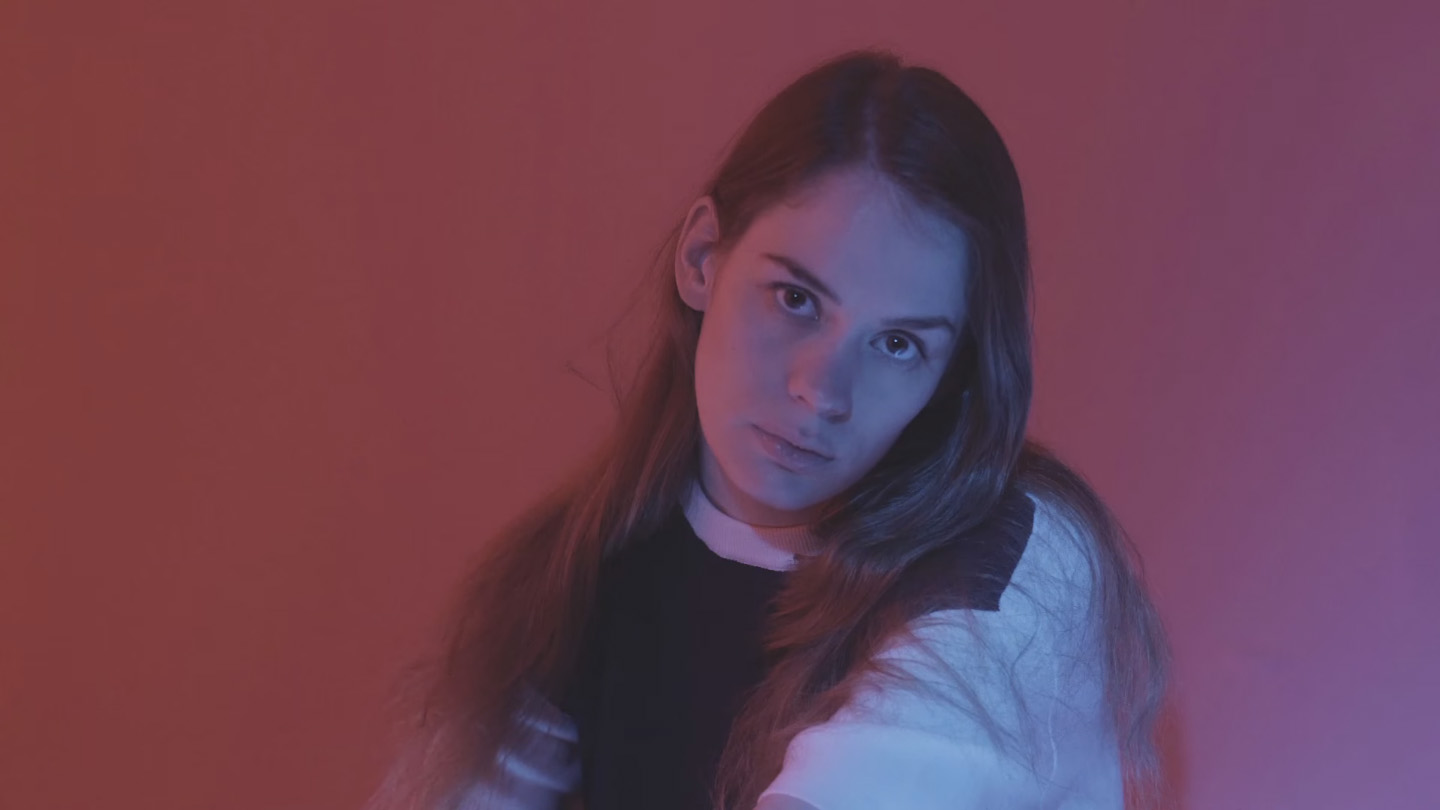 Classify Norwegian singer Anna of the North