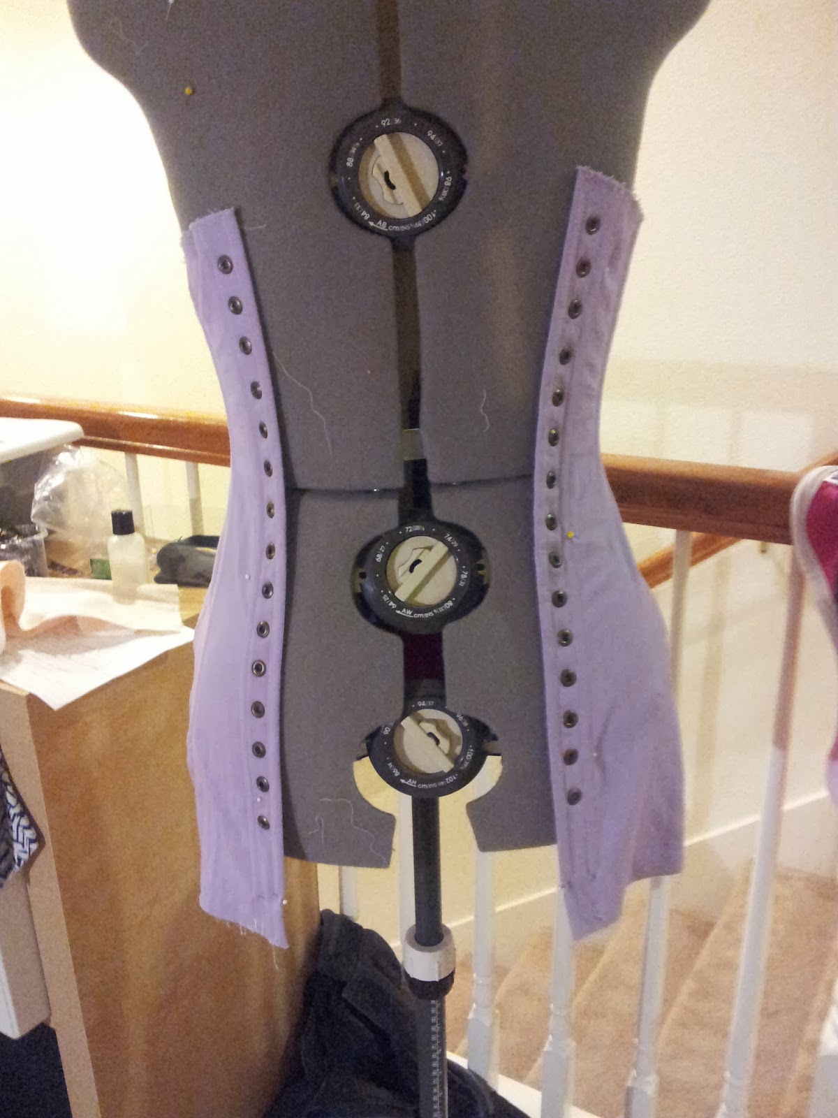 Needle, Threads, & Whims: 1910 Corset Construction