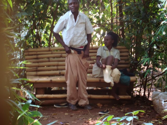 Machapta In Tanzania: Wanafuzi wafanya ngono vichakani