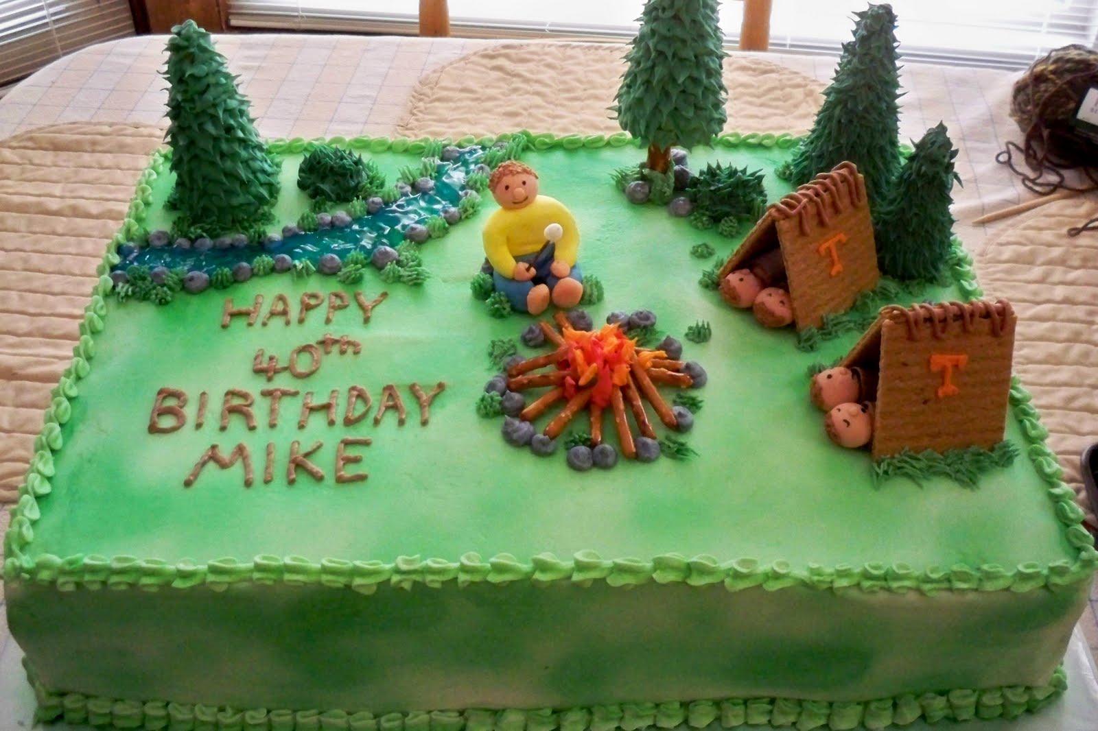 Bobbie's Cakes and Cookies: More Cakes for Men