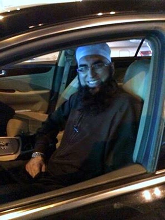 HD Wallpapers and HD Photos: Junid Jamshed Umrah