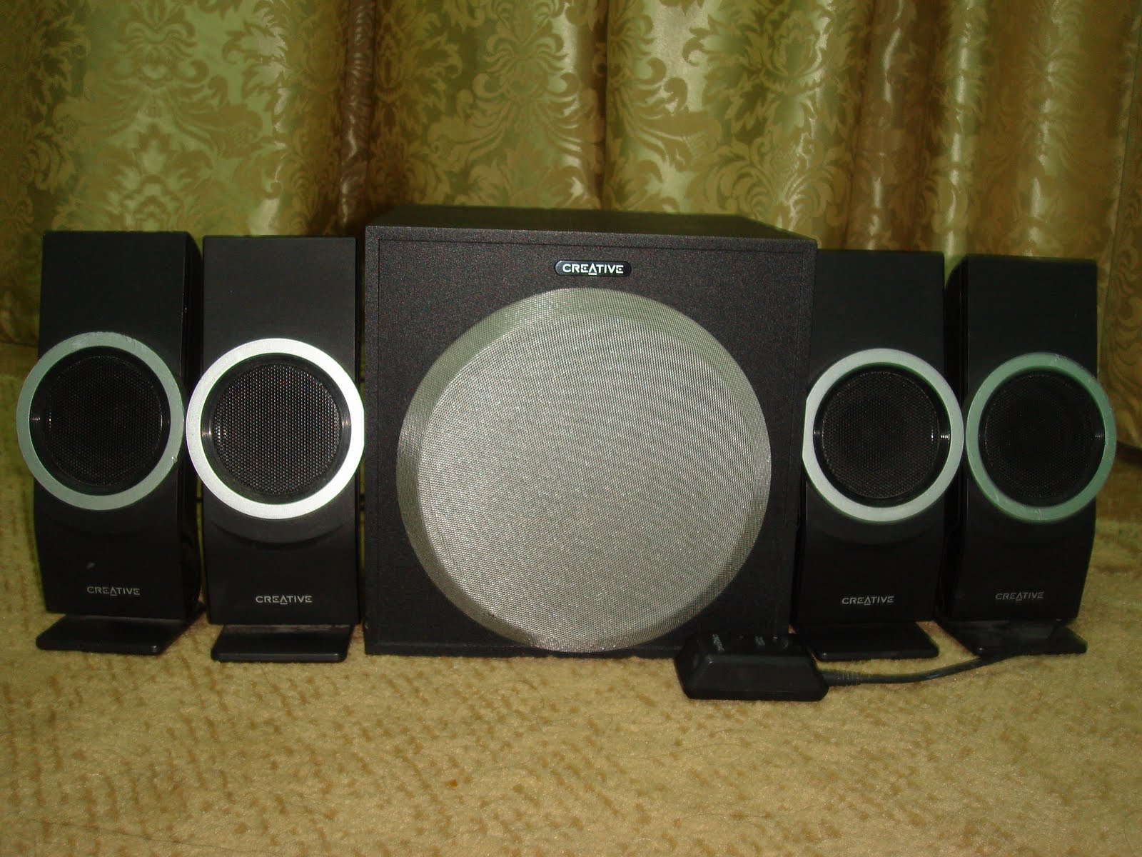 Irbid Yard Sale: Desktop SET for SALE!!