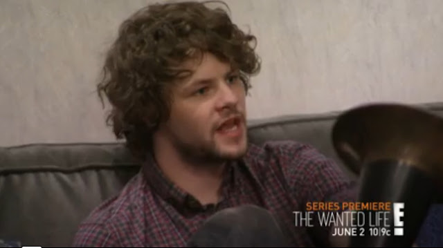 Proud Prisoners: Screencaps: The Wanted Life Extended Trailer