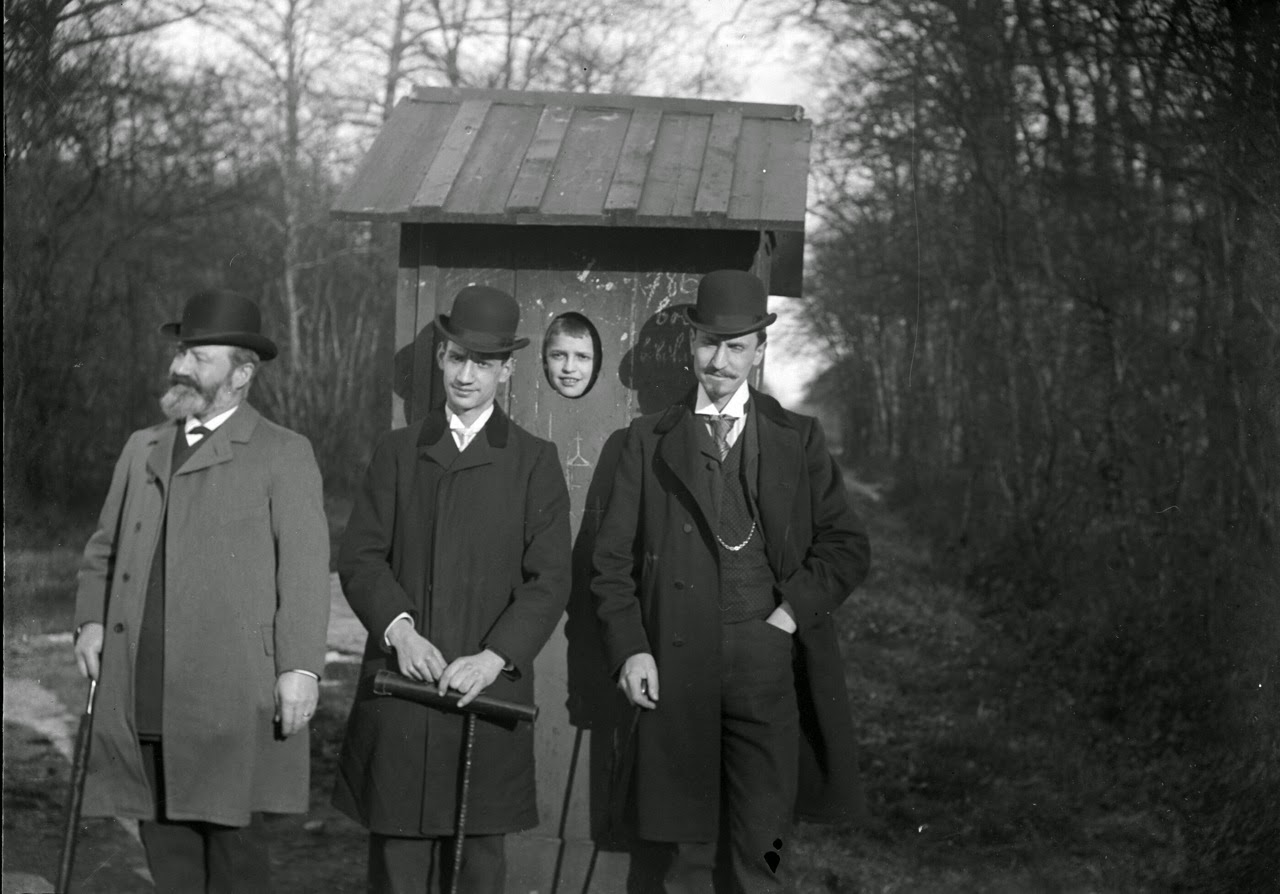 Interesting Vintage Photographs of Daily Life in Europe Before the ...