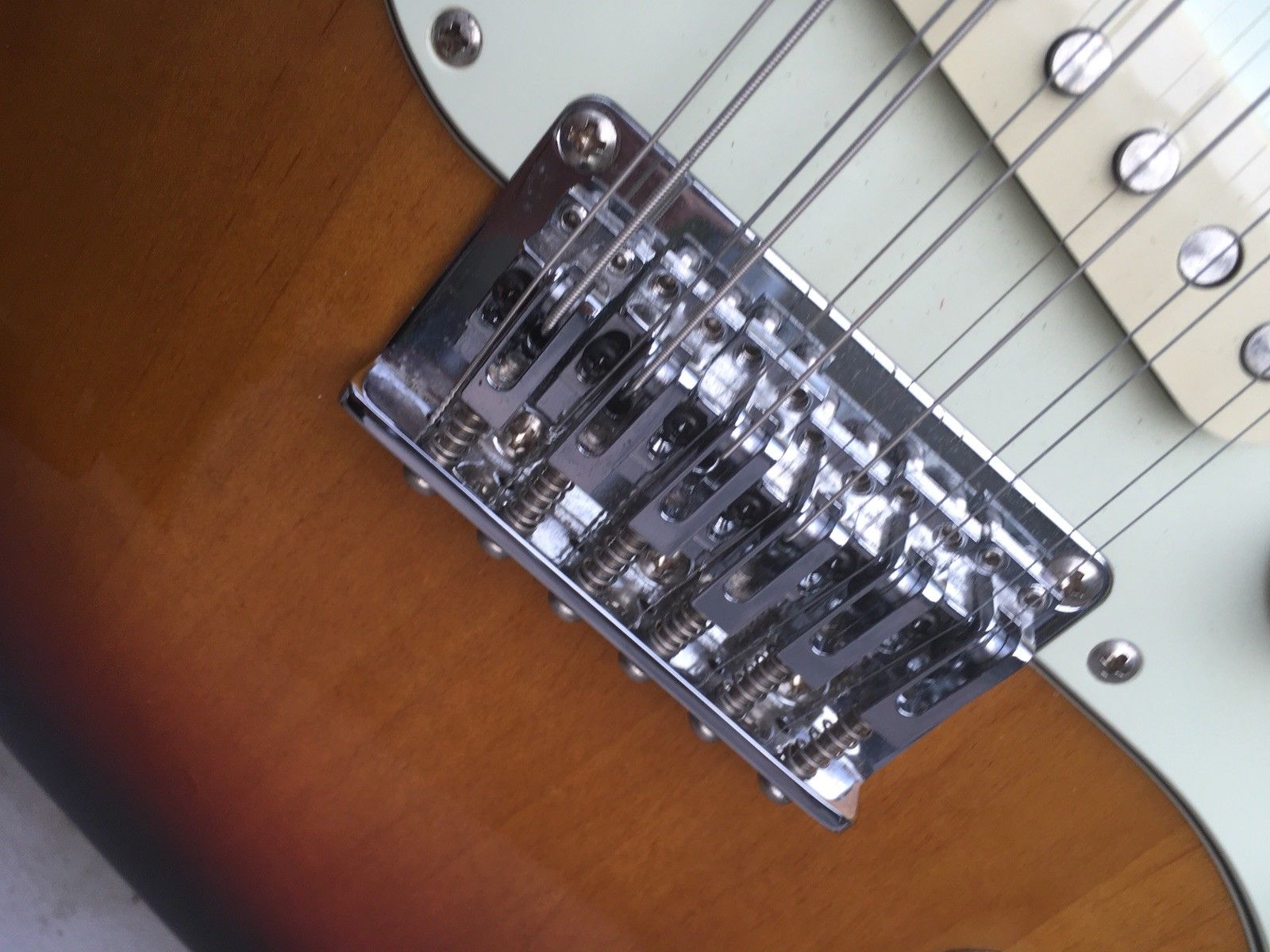 Rex and the Bass: 2004 Fender Stratocaster XII 12-String Guitar Review