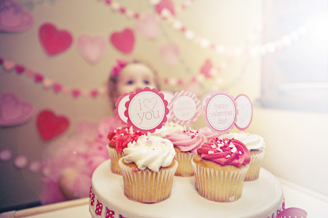 DIY Cupcake Topper Tutorial – At Home With Natalie