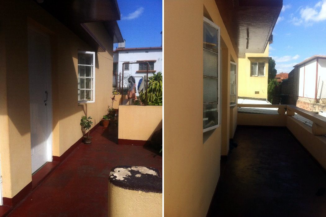 Casas do OLX (190) - Moradia modernista recuada creme na Pandora, Maputo