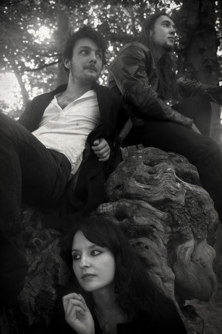 Conheçam o Les Discrets - Comissão do Rock