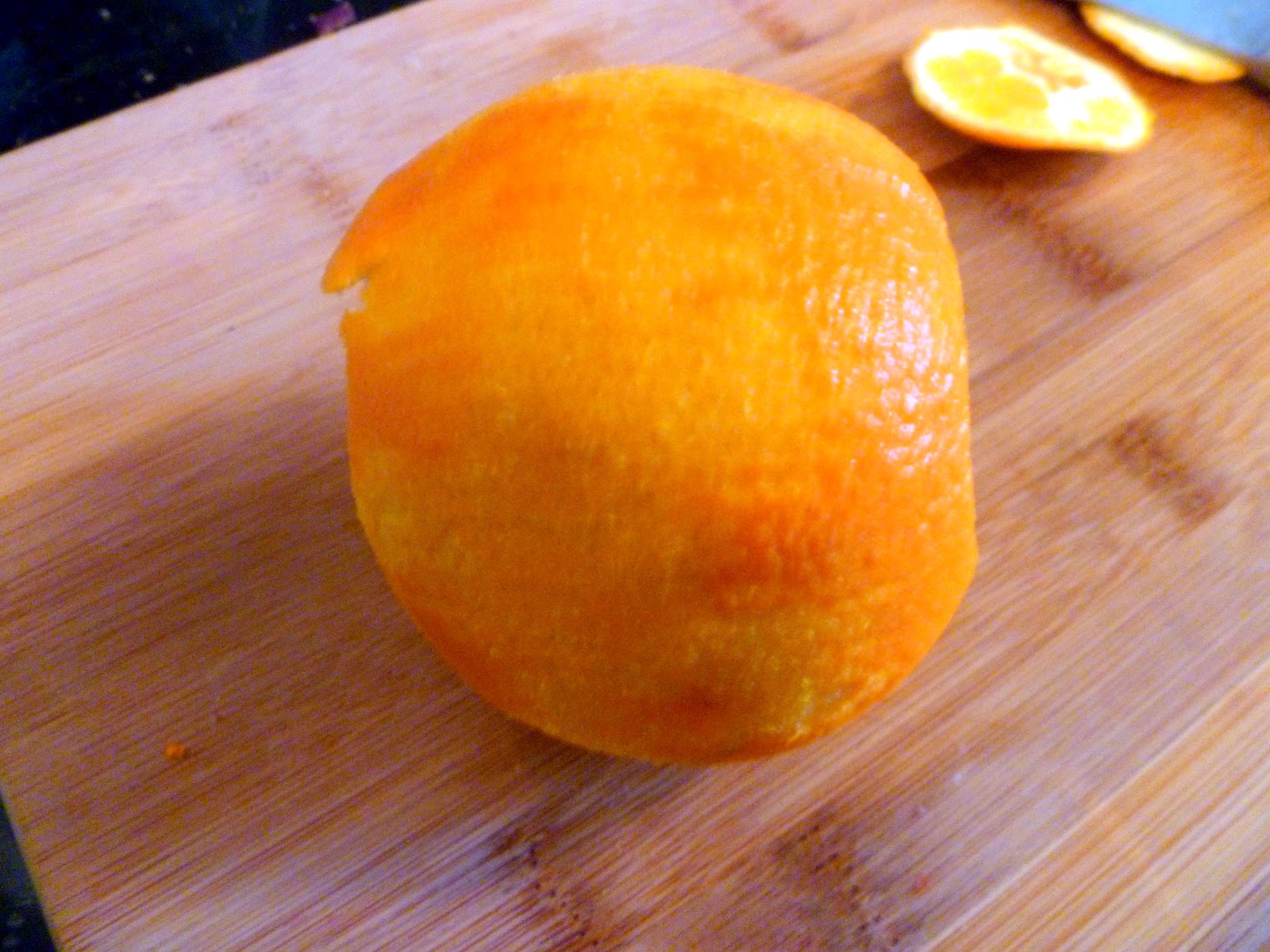 The Gourmet Student: How To: Segment an Orange