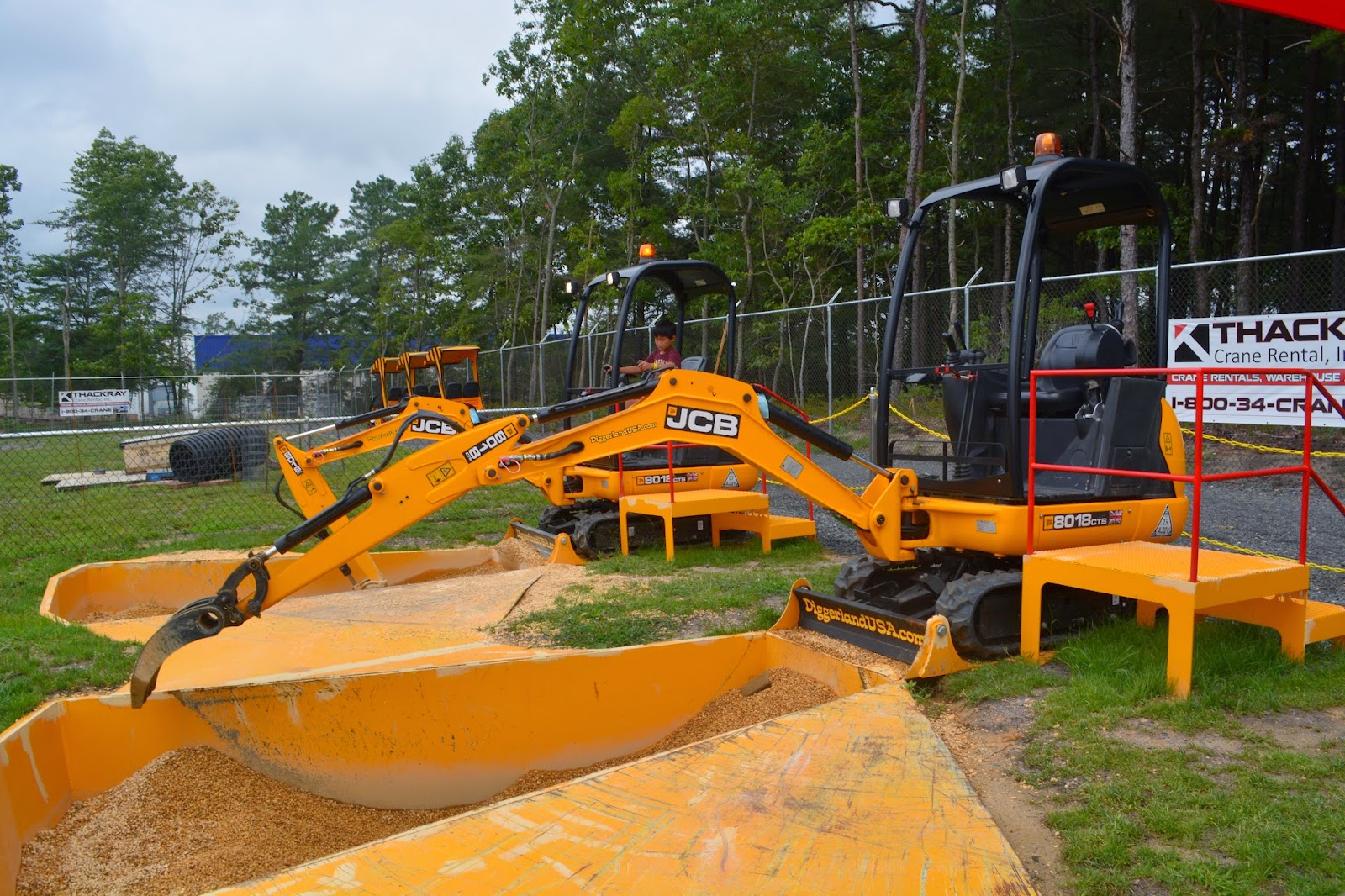 Dirt and Dump Trucks: Ben-Voyage: Diggerland USA (West Berlin, NJ)