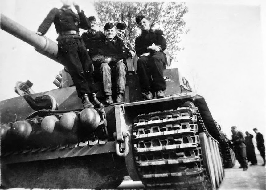 NAZI JERMAN: Foto schwere Panzer-Abteilung 505 (s.Pz.Abt.505)