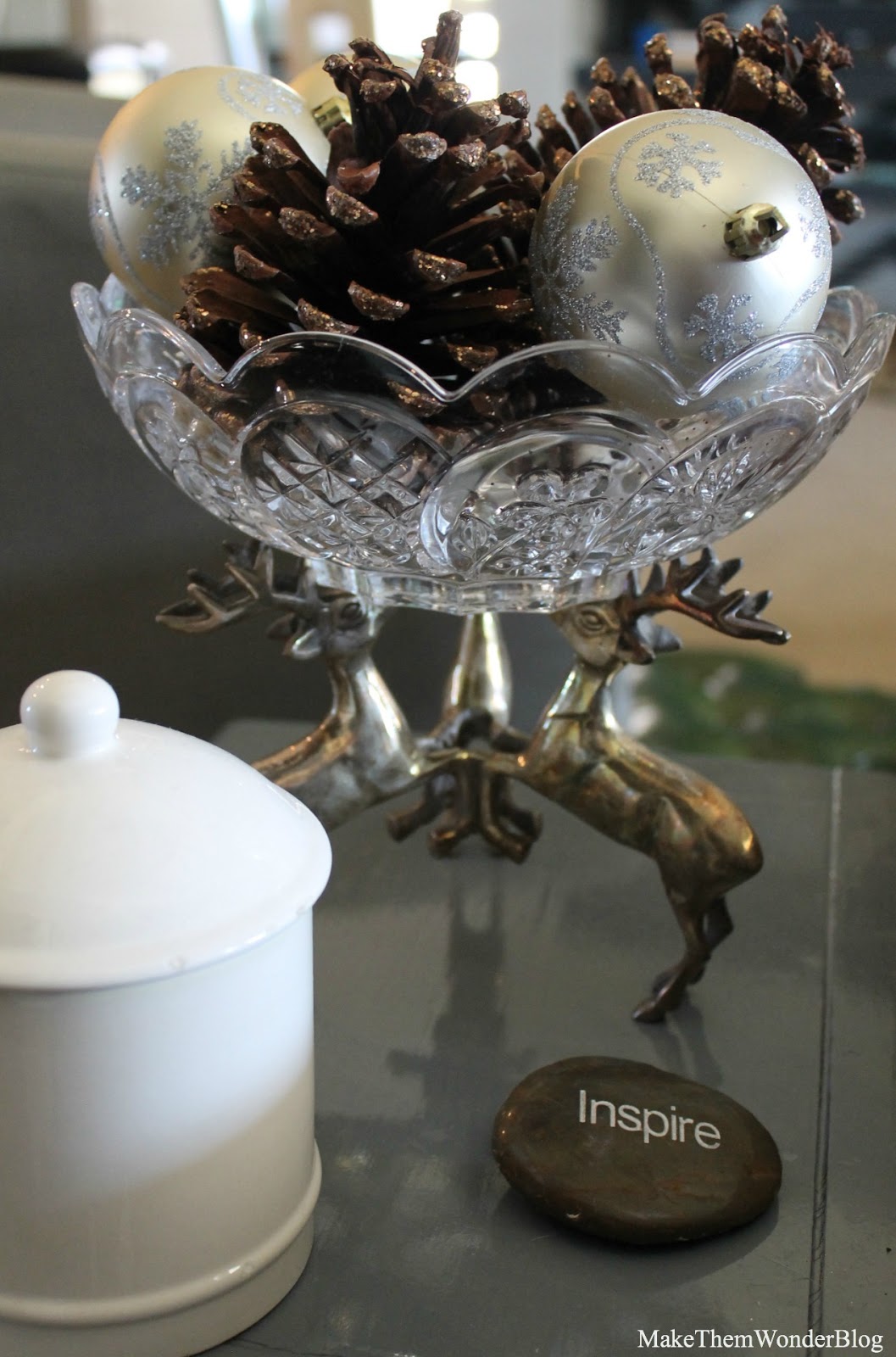 Make Them Wonder: Christmas Glimpses
