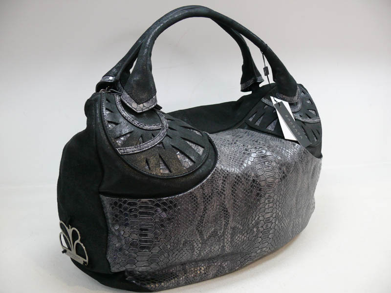 Moda feminina: Posete din piele pentru orice ocazie