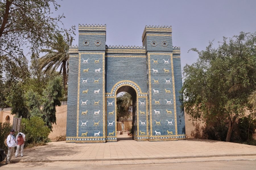 Dünyada her ne yaşanmışsa mutlaka iz bırakmıştır. Önemli olan o izlerin ...