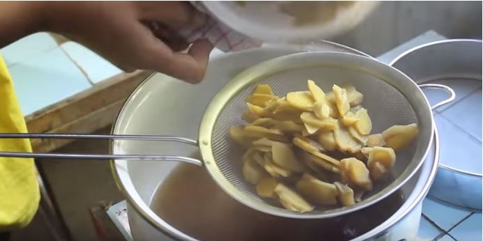 Cara Membuat Manisan Jahe Kering Paling Enak Buat Lebaran