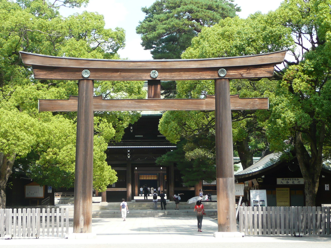 WEBS OF SIGNIFICANCE: Finally -- a visit to Meiji Jingu (aka Meiji Shrine)