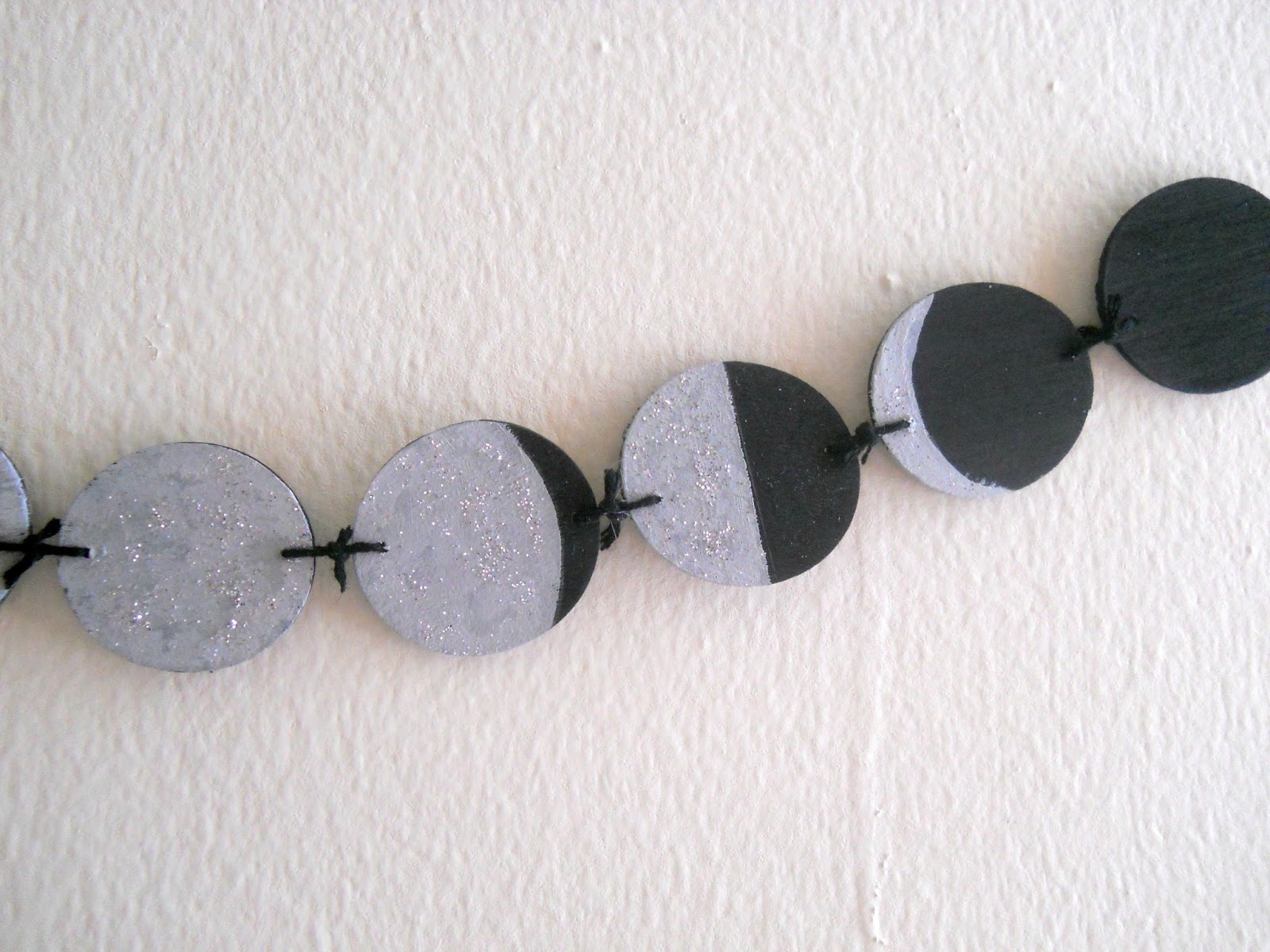 Phases Of The Moon Mini Banner DIY - Running With A Glue Gun
