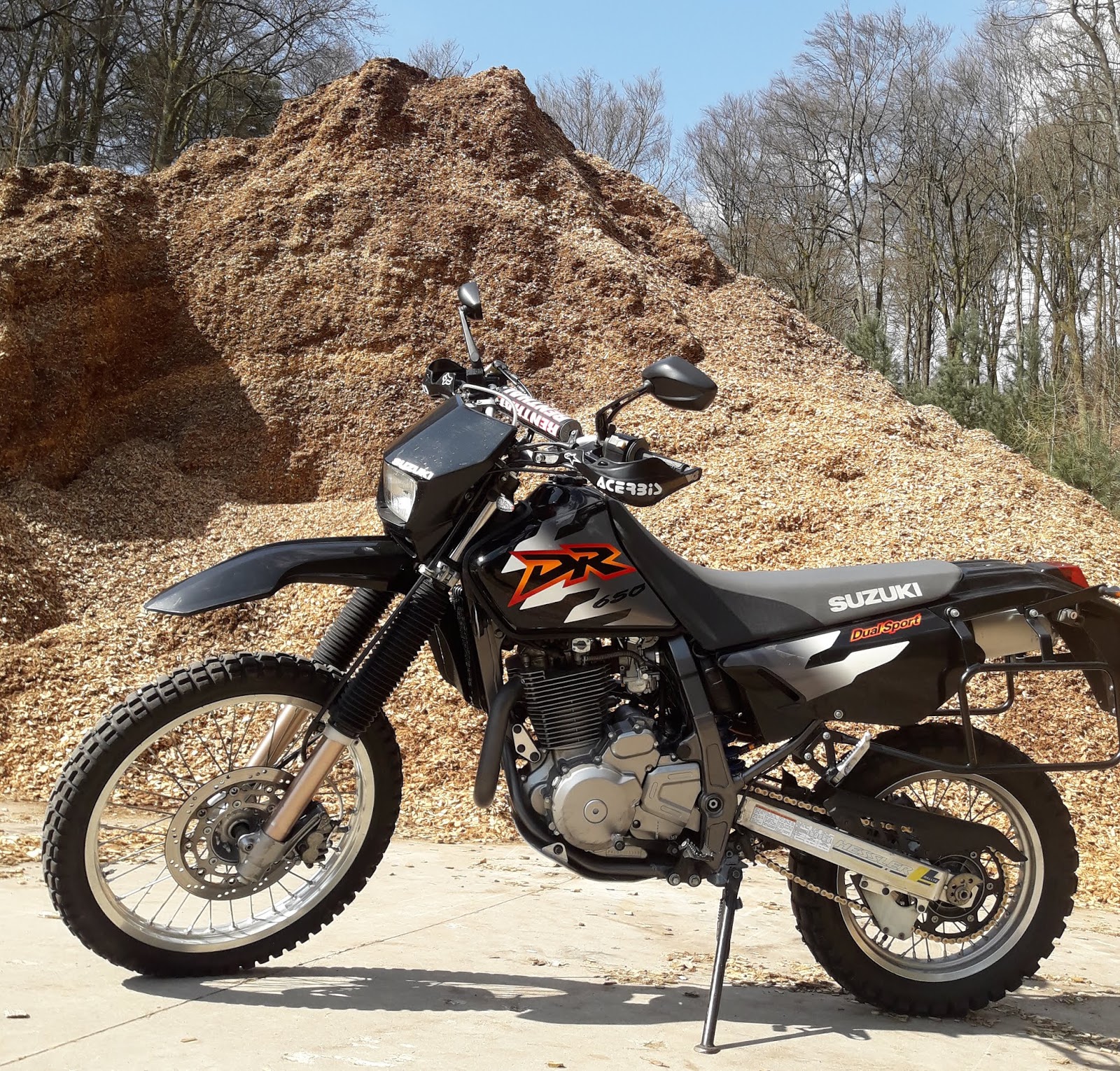 Der SUZUKI DR RALLYE & DR CUSTOM BIKE BLOG: Eine DR 650 SE für TET und ...