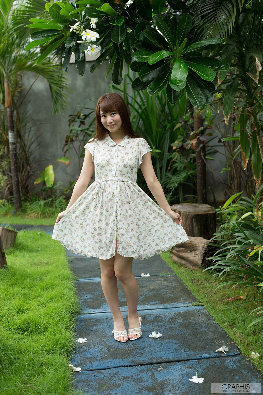 [graphis] Gals No 378 Minami Hatsukawa 初川みなみ Ladylike Cute Girl