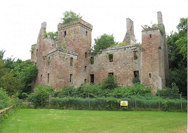 Landed families of Britain and Ireland: (321) Baillie of Dochfour and ...