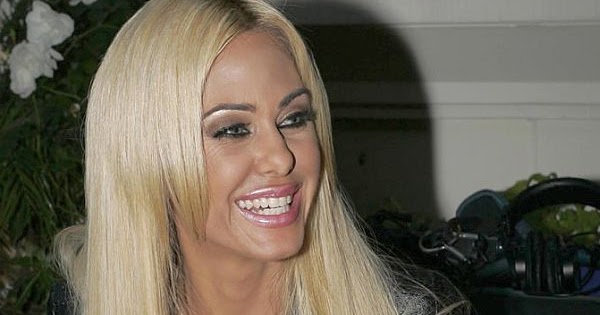 Shauna Sand Upskirt Celeb Upskirts