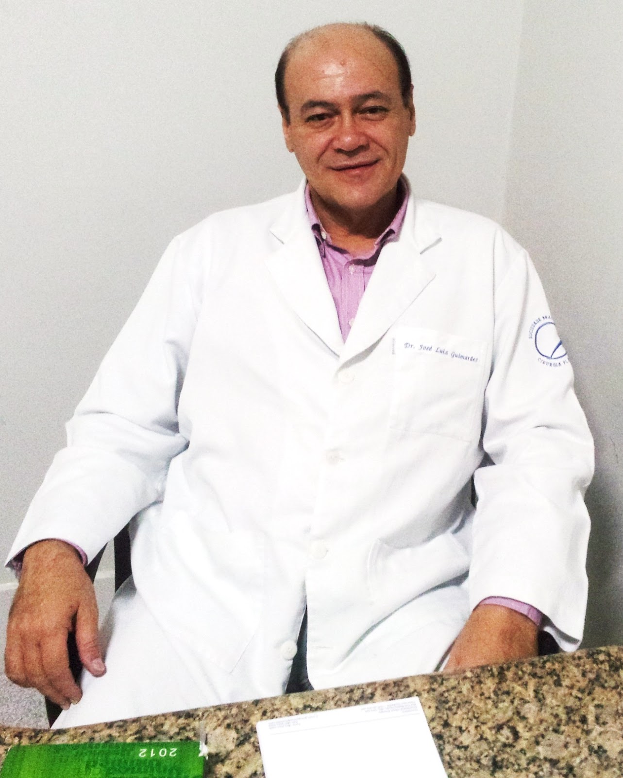 Thati Mondego: Entrevista com Dr. José Luiz Guimarães – Cirurgião Plástico.