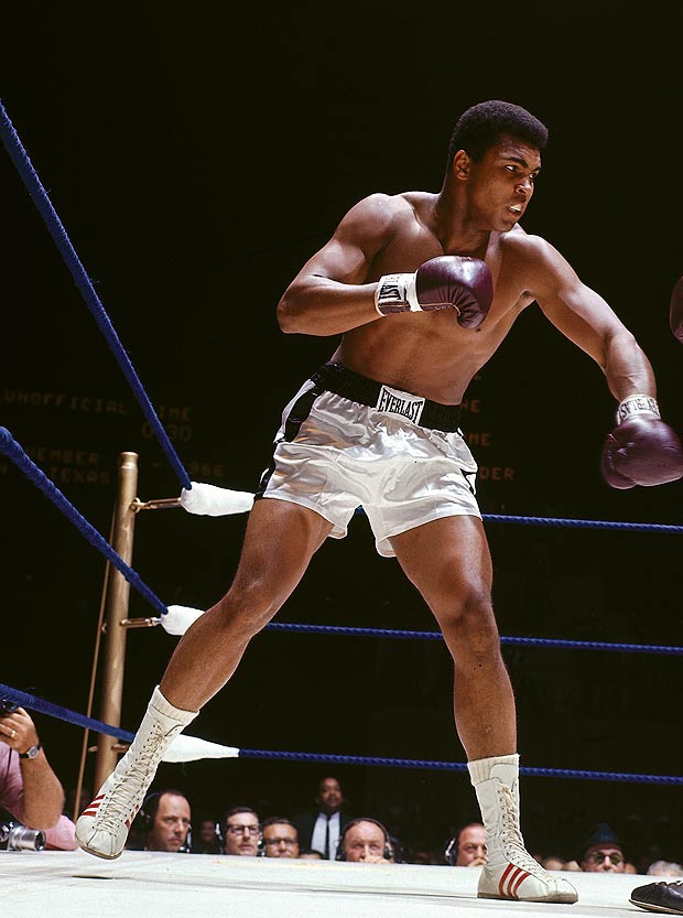 Tunde Ogunbitan's blog: Stricken Boxer Legend, Muhammad Ali Could Be ...
