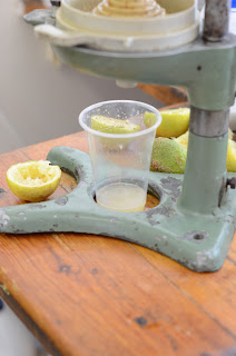 Foodwanderings: Lachuch לחוח: A Yemenite Spongy Bread/Yeast & Hilbe ...