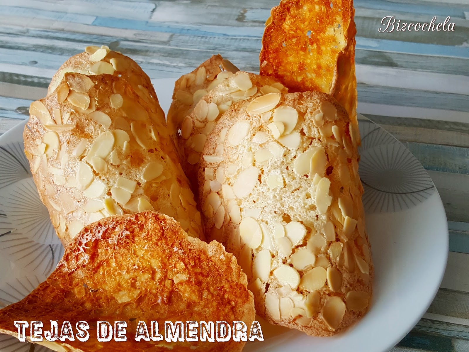 TEJAS DE ALMENDRA