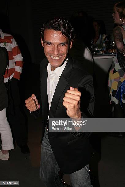 VANITYCELEBS - Magazine: Michael Dierks Red Carpet - gettyimages