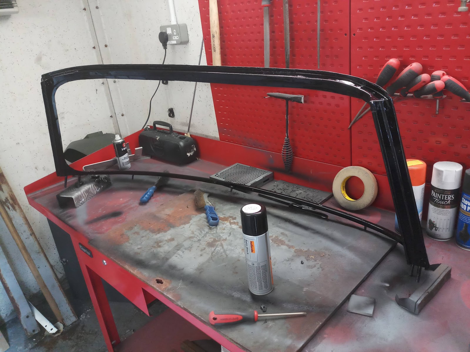 Sunbeam Alpine Series 3 conversion to V6 2.8: Tonneau and windscreen