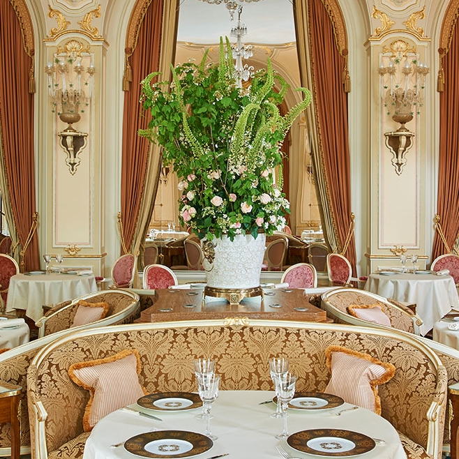 Glamorous Spaces : The Ritz Paris Hotel on Place Vendôme, Paris | Cool ...