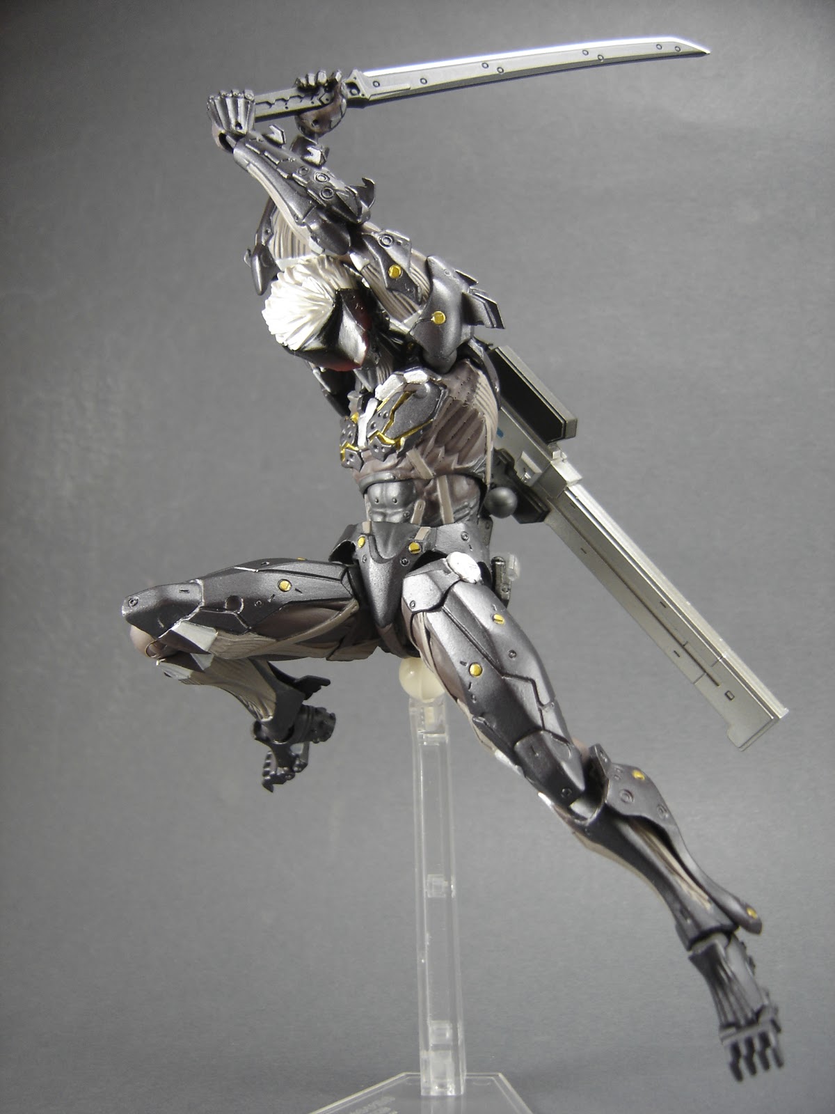 Lightning Ace's gundams: Revoltech Raiden from metal gear rising ...