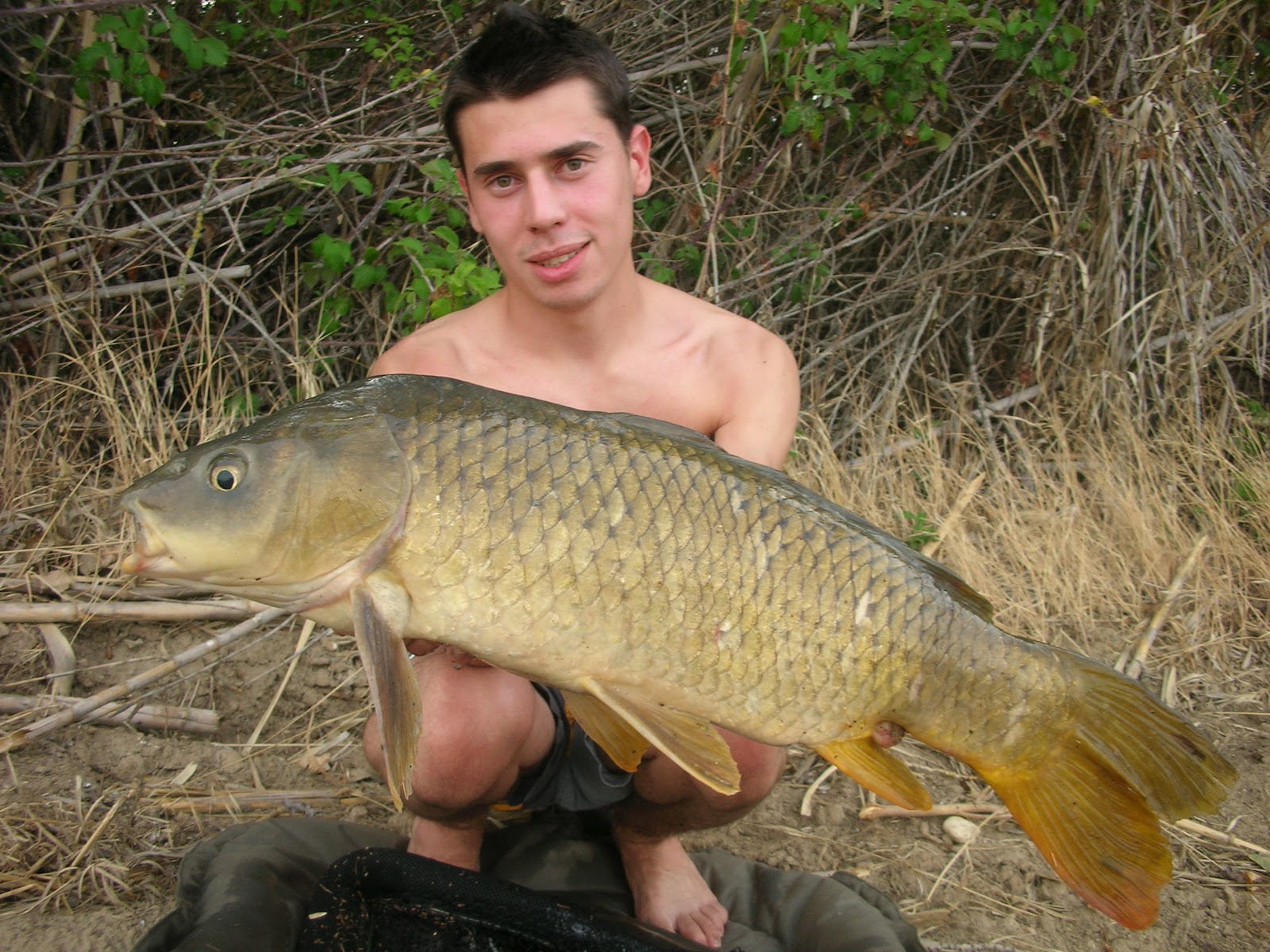 100X100 CARPFISHING: septiembre 2012