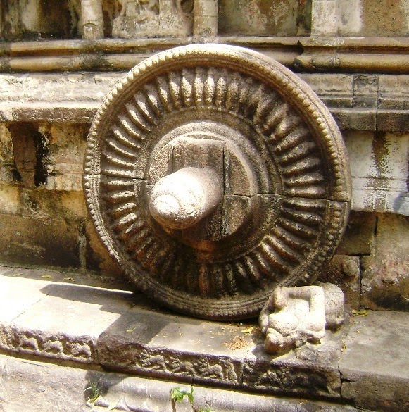 Musings ...: Was it Manu Cholan or Manu Needhi Cholan