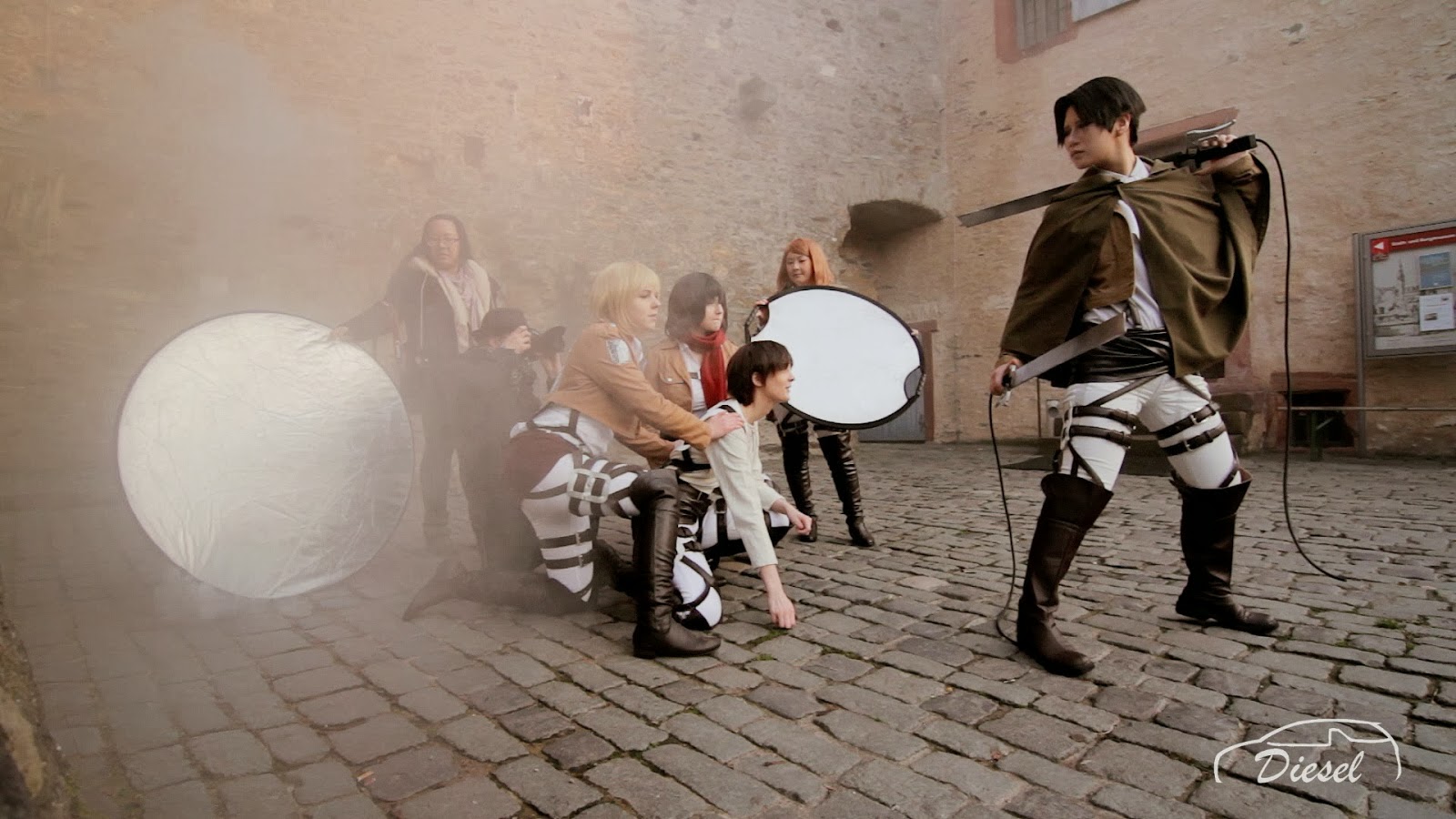 Intro de Shingeki no Kyojin live action cosplay Jiyuu no tsubasa. - El ...
