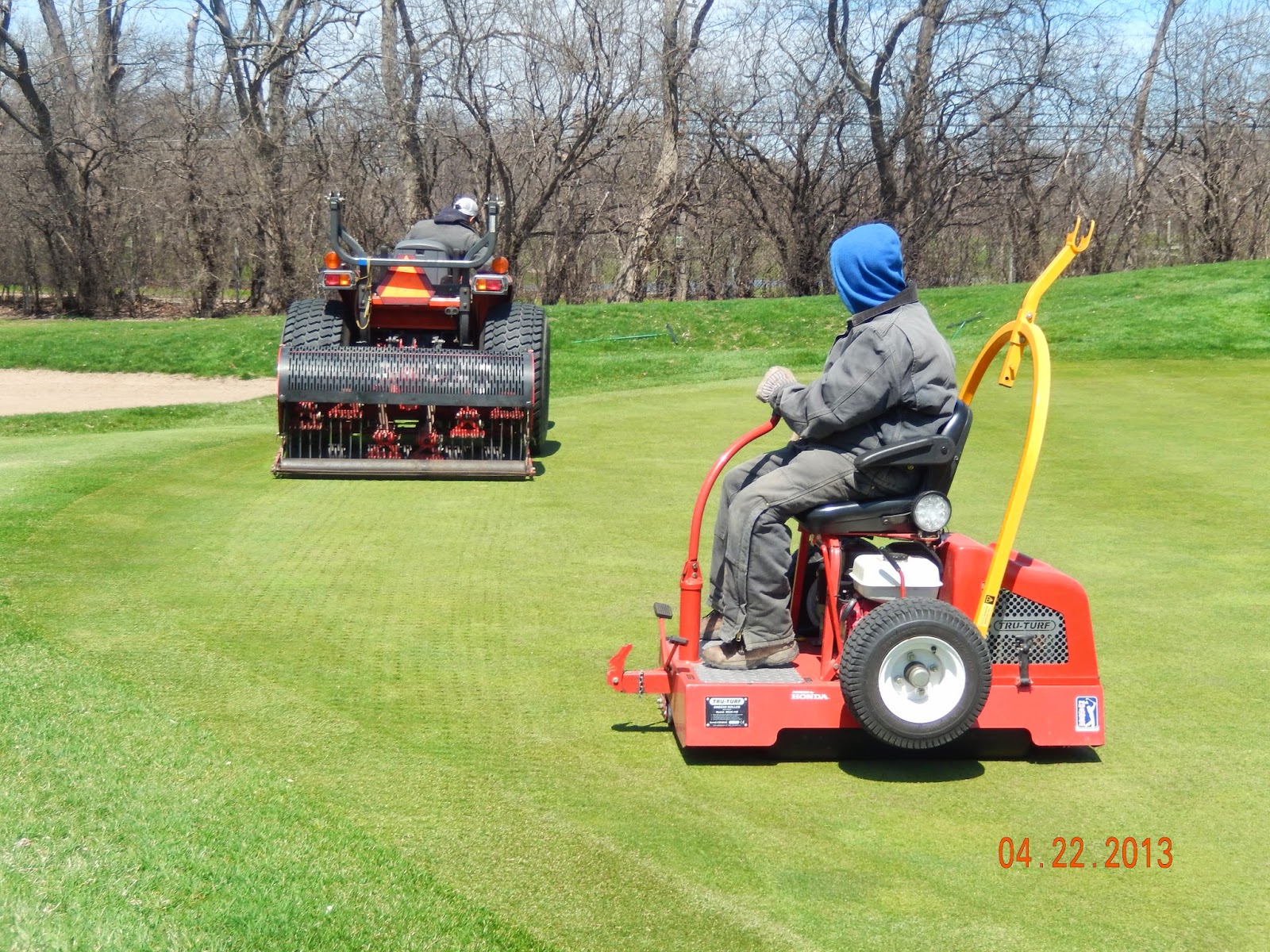 Northmoor Country Club Golf Course Operations: Aerifying Greens