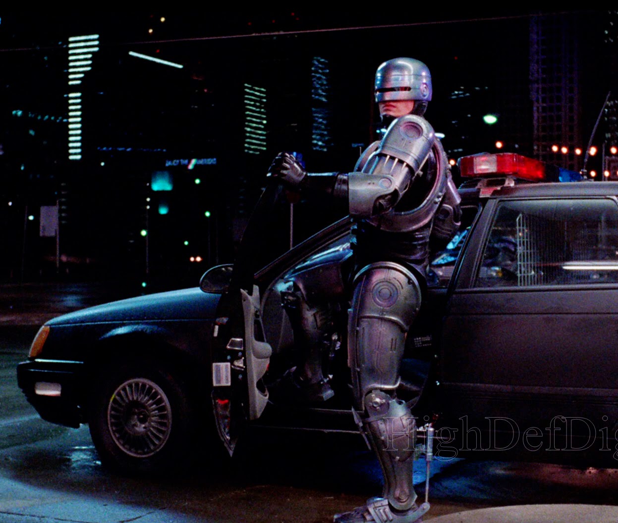 toyhaven: What color was RoboCop in the original 1987 film? Let's take ...
