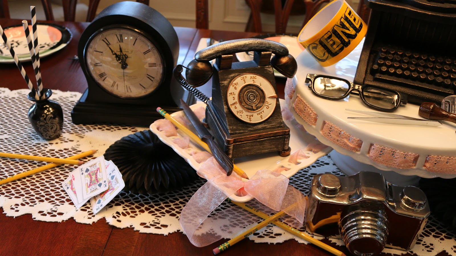 HomeMadeville: Your Place for HomeMade Inspiration: Vintage Spy Themed ...