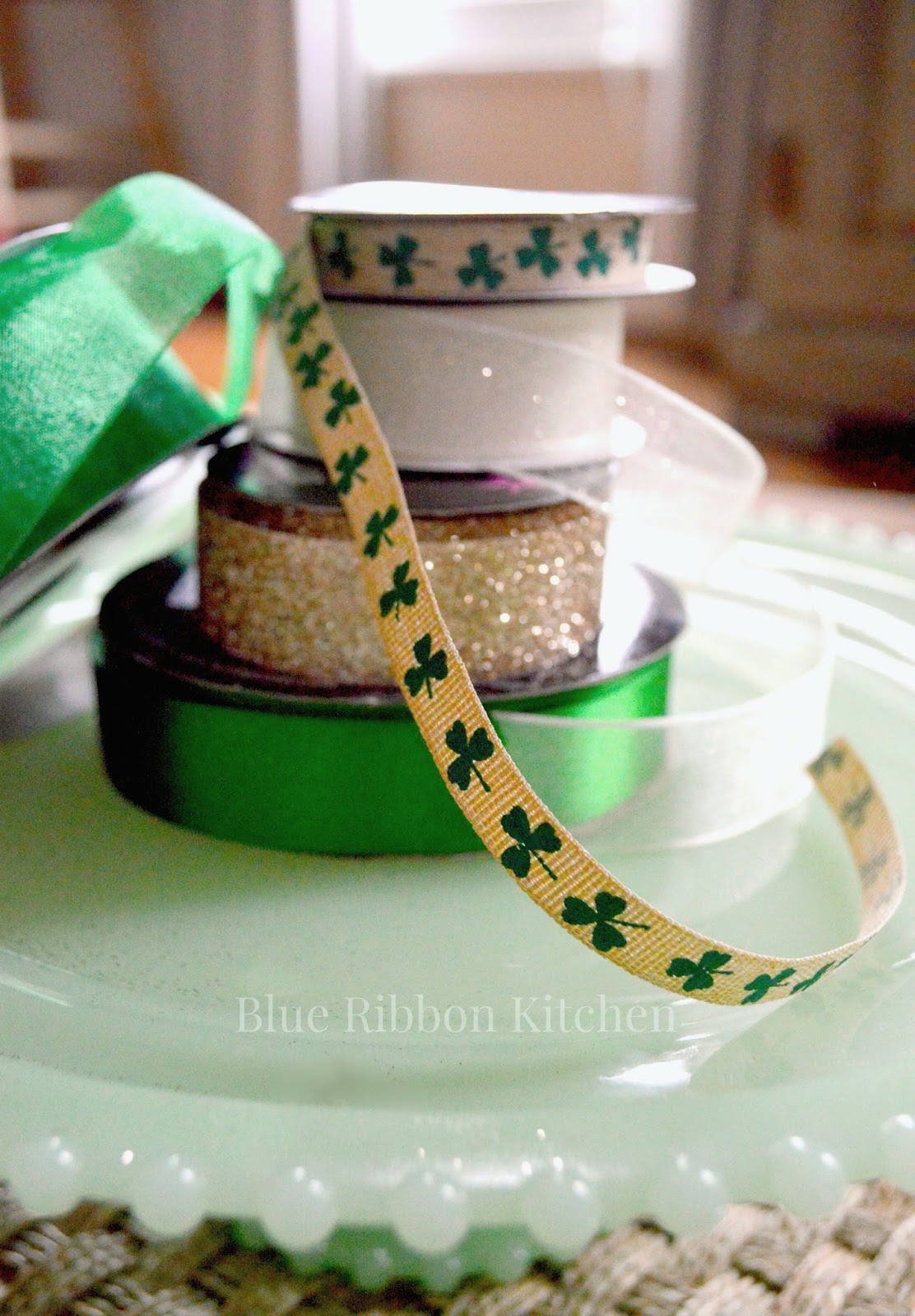 Blue Ribbon Kitchen: My Good Luck Charm | Ribbon Garland